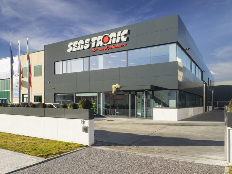 Senstronic – OUC Construcción